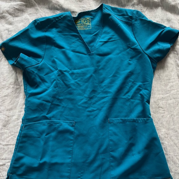 Figs | Other | Original Figs Style 2pocket Top | Poshmark